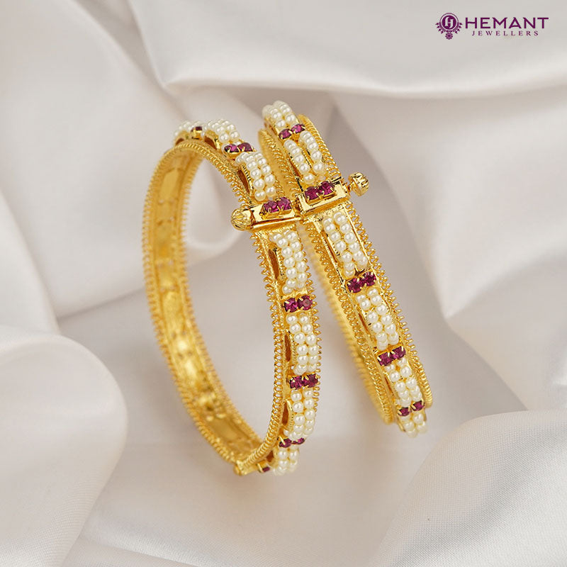 Moti Bangles – Hemant Jewellers