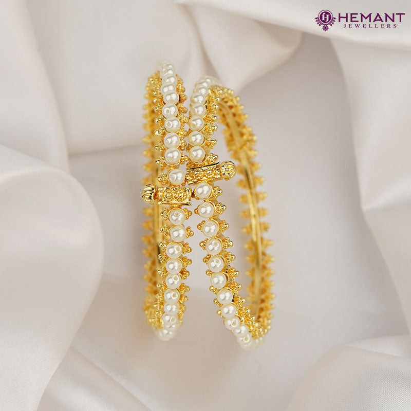 Traditional Maharashtrian Kolhapuri Pakija Moti Bangles – Hemant Jewellers