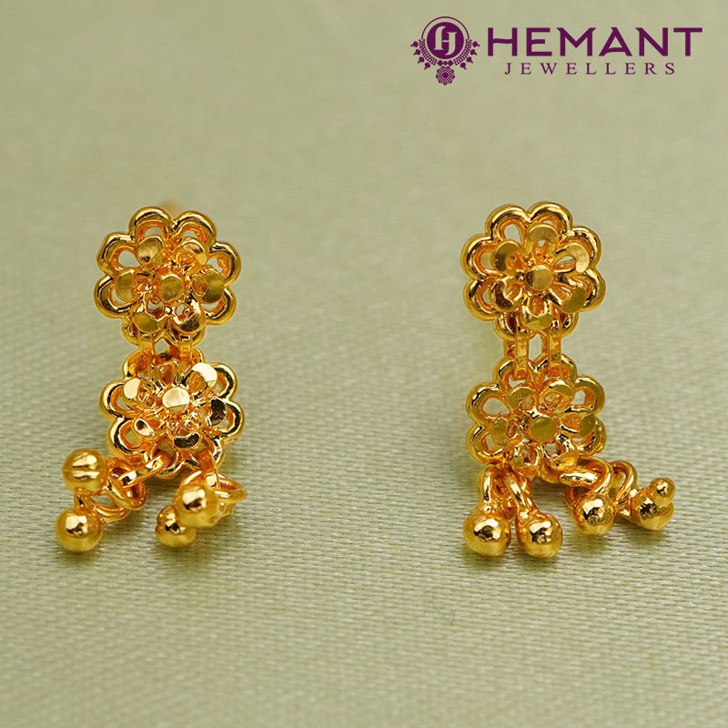 Traditional Maharashtrian Kolhapuri Bakuli Har III Line (with earrings ...