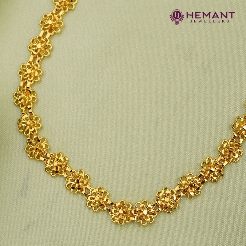 Traditional Maharashtrian Kolhapuri Bakuli Har I Line (with earrings ...