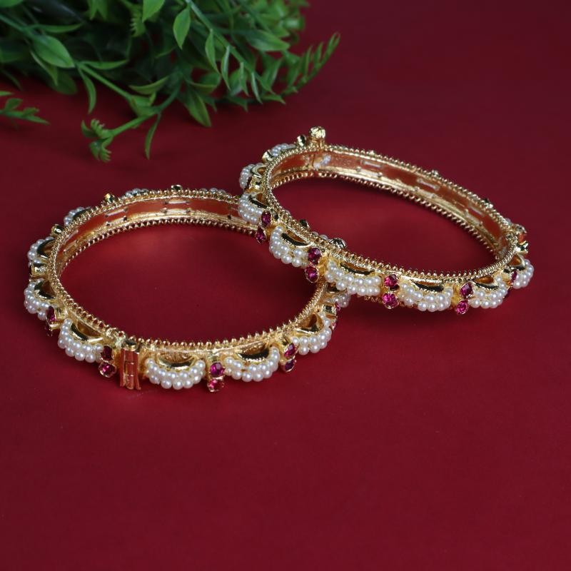Traditional Maharashtrian Kolhapuri Bangles Moti Mayuri II – Hemant ...
