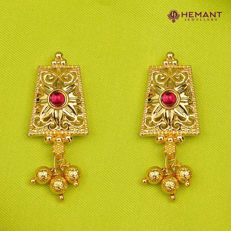 Traditional Maharashtrian Kolhapuri Gadi Thushi Flower Square WT ...