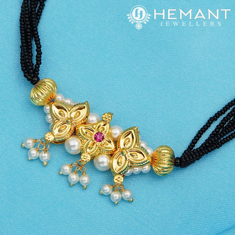 Traditional Maharashtrian Kolhapuri Mangalsutra Belpan 3 Pc. Moti ...