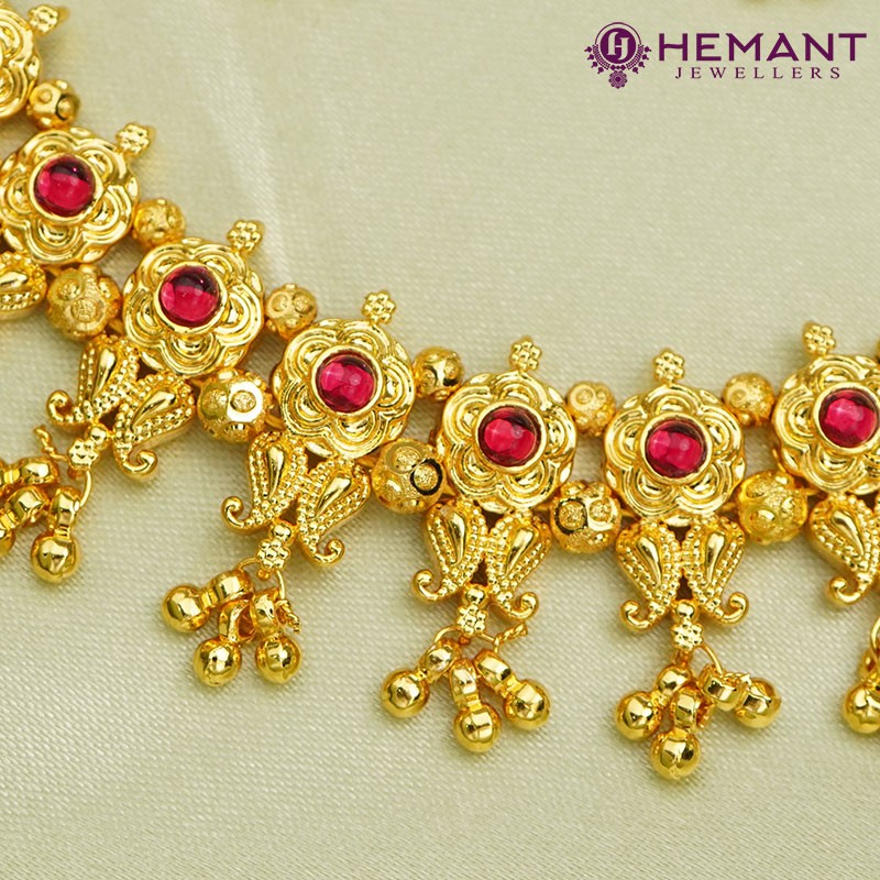 Traditional Maharashtrian Kolhapuri Peti Har Flower Koyali WT – Hemant ...